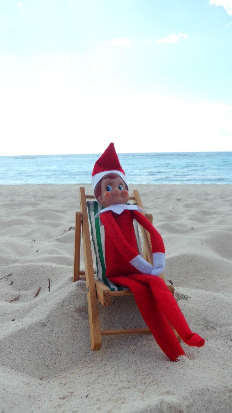 365 days of wonderful: Elf on the Shelf....Lounging on the beach