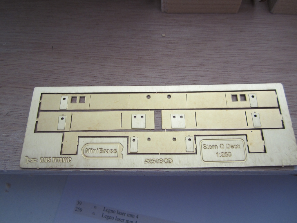 RMS Titanic - Amati 1:250 WIP: Well decks bulkheads - Aft C deck