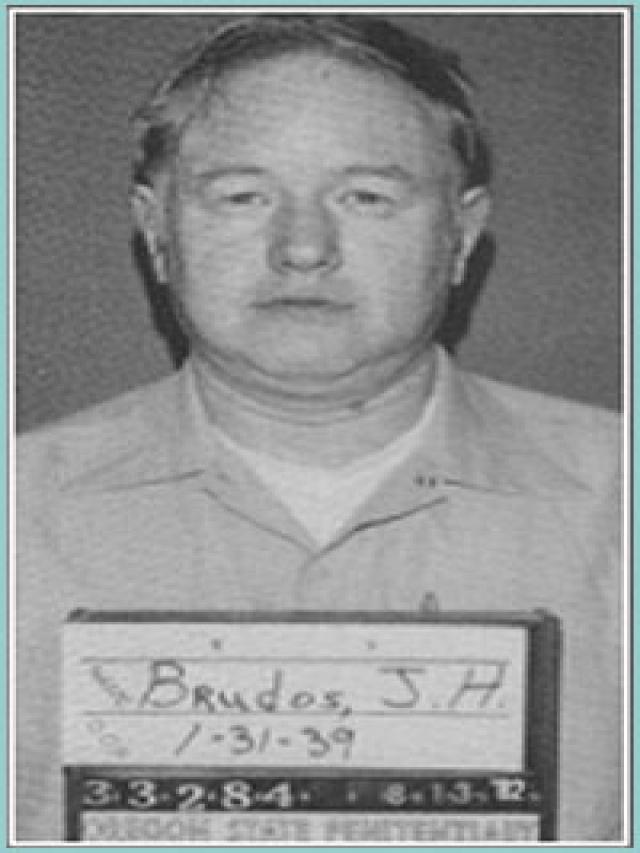 The Psycho Dame behind Poofhawk Clothing: 10+ MORE Serial Killers that ...