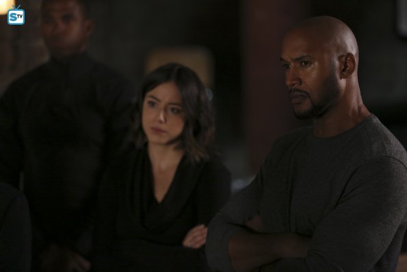 AGENTS OF SHIELD - Foto promozionali del prossimo episodio "Many Head ...