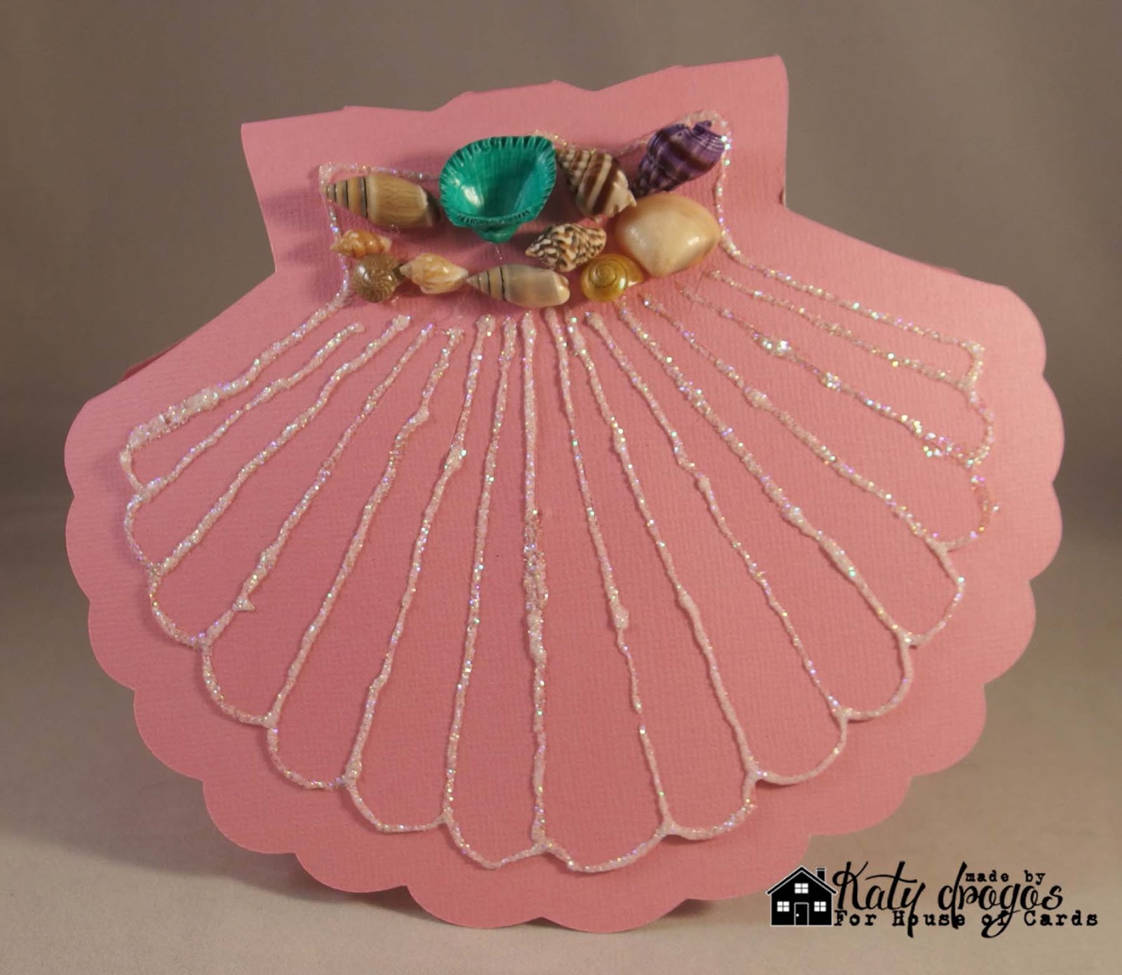 I like to cut and paste: HOC: Shaped Cards