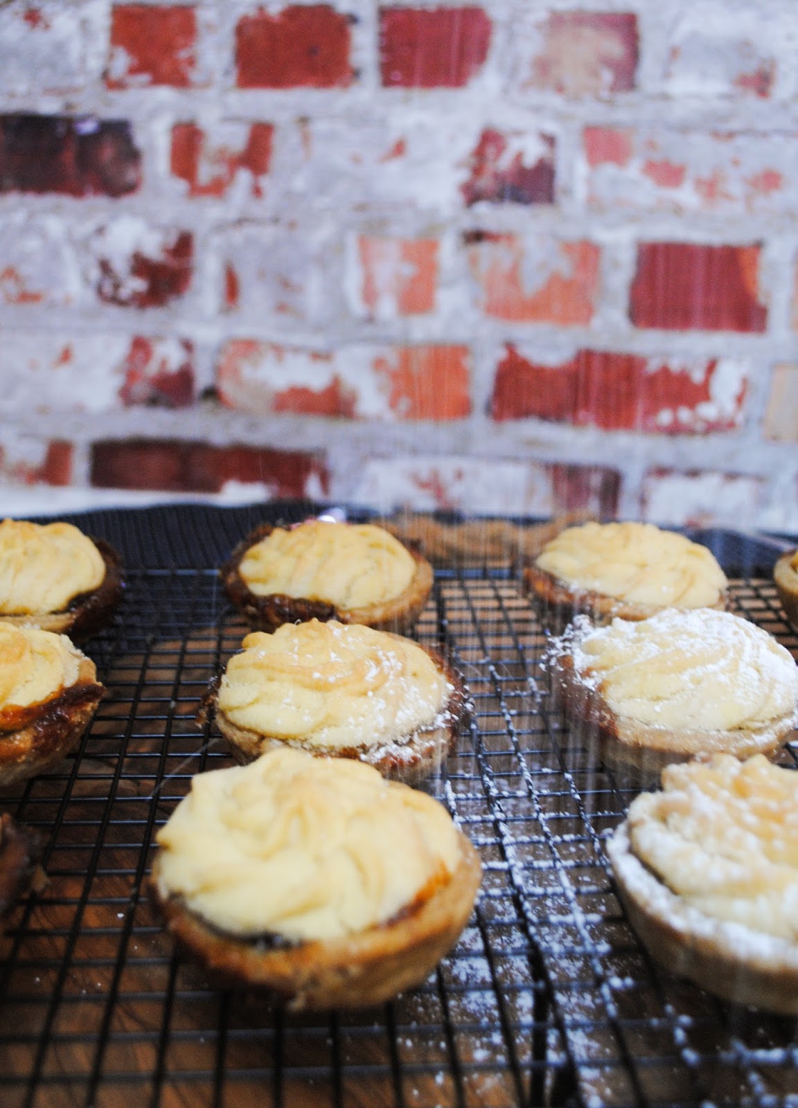 Sharkett Sisters: VIENNESE WHIRL MINCE PIES