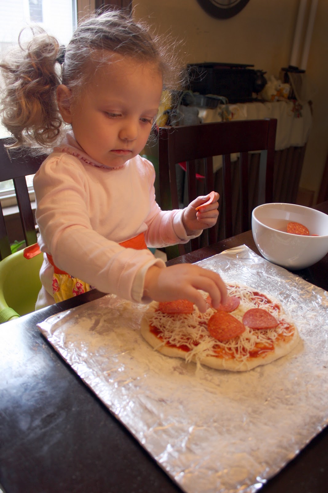 The Everyday Posh: Homemade Goodness: Making Pizza from Scratch