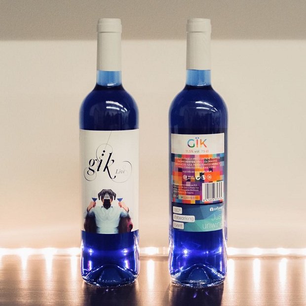 JANE ENTRE LINHAS: Vinho Azul?