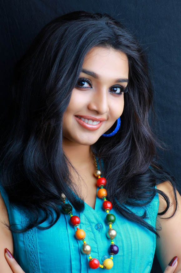 Deepthi Photo Gallery - Wallwoods