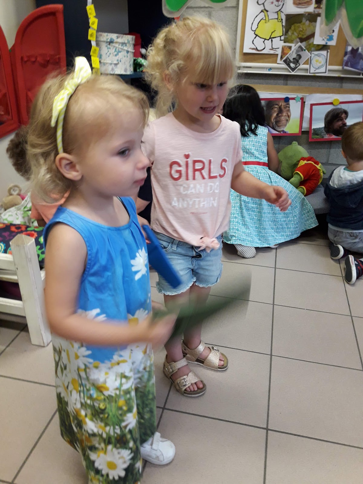 Welkom in de visjesklas: Muziek maken met zagen en hamers:kling klang ...