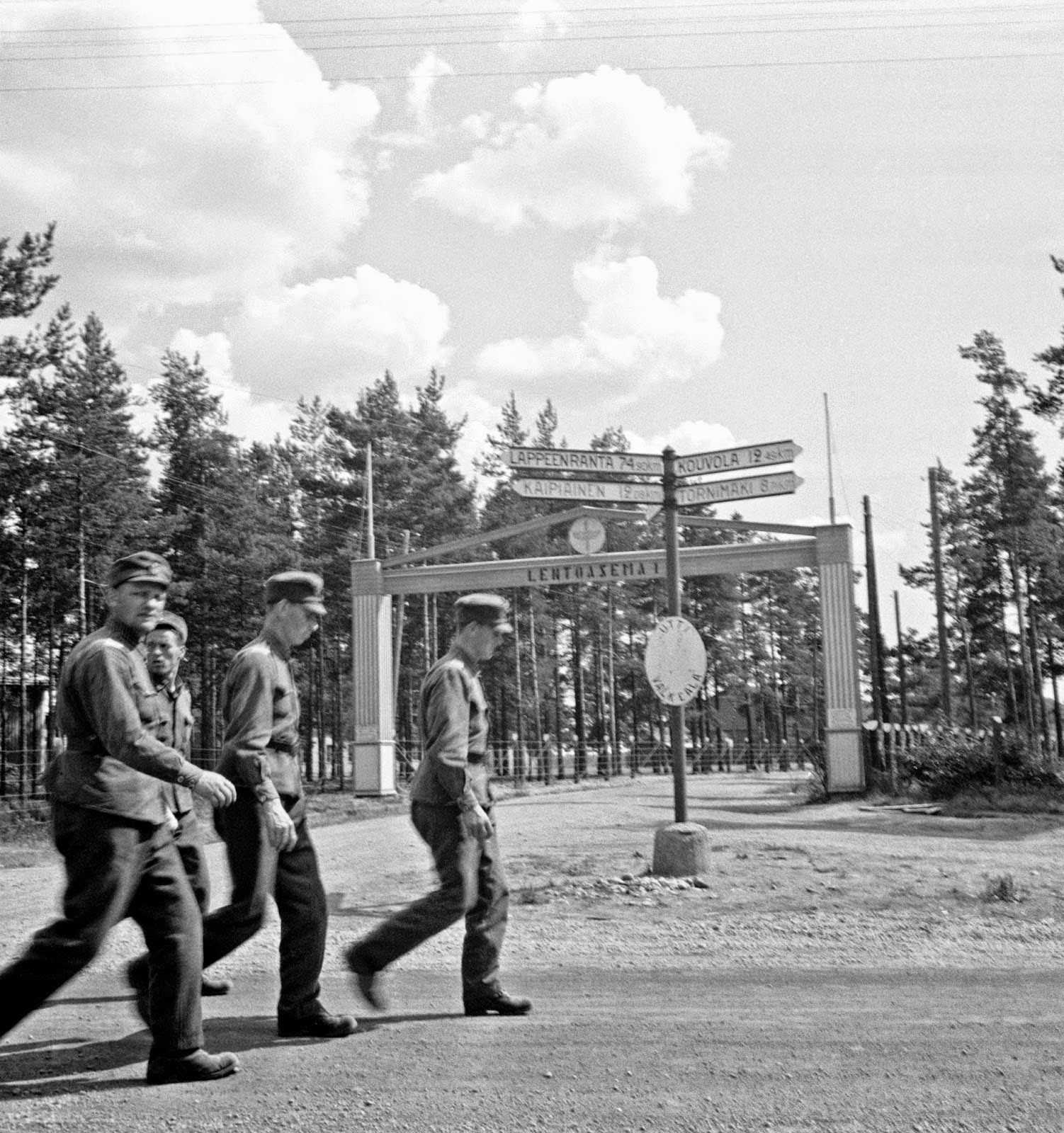 Black and White Photos of Daily Life in Finland in 1941 ~ Vintage Everyday