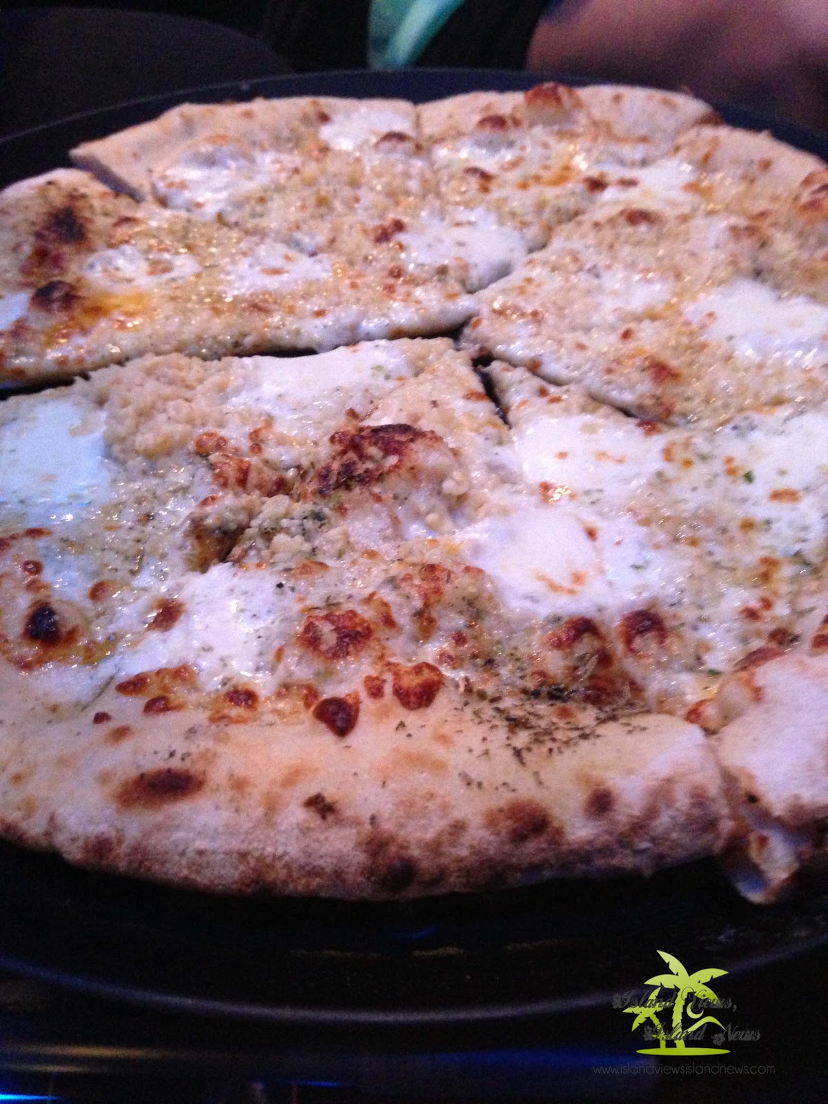 Hawaii Mom Blog: Inferno's Wood Fire Pizza (Vice Inferno's Brewery)