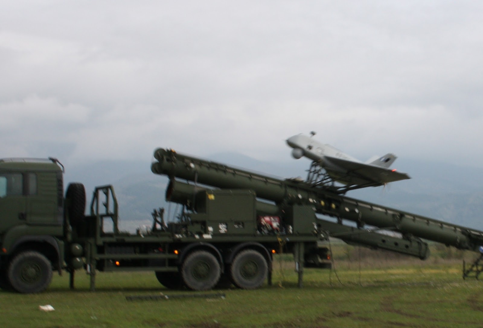 ΤΣΕΚΟΥΡΙ ΚΑΙ ΦΩΤΙΑ ΣΤΑ ΤΟΥΡΚΙΚΑ ΣΚΥΛΙΑ ΑΠΟ ΤΟ Δ' ΣΩΜΑ ΣΤΡΑΤΟΥ ...