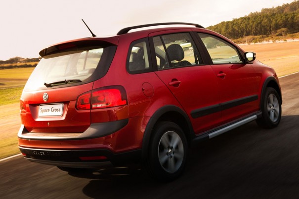 Blog do Carro: Space Cross é lançada por R$ 60 mil