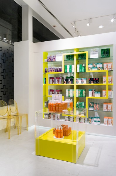 THEDAILYFASHIONDOSE: Minimal Drug Store/ Farmacia Minimalista