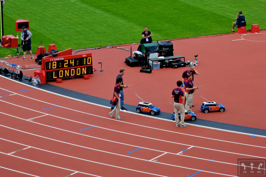 okokno : Remote Control Mini Cooper Retrieving Ball - London Olympics 2012