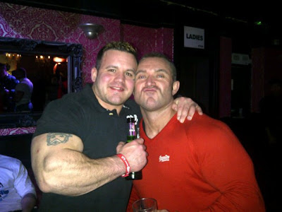 LA PERFECTION FAITE HOMME: AARON LAMBO 02