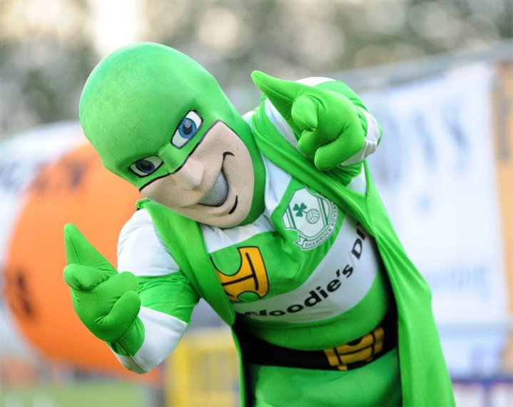 Futbol Kulübü Blog: Shamrock Rovers'ın Süper Maskotu ''Hooperman''