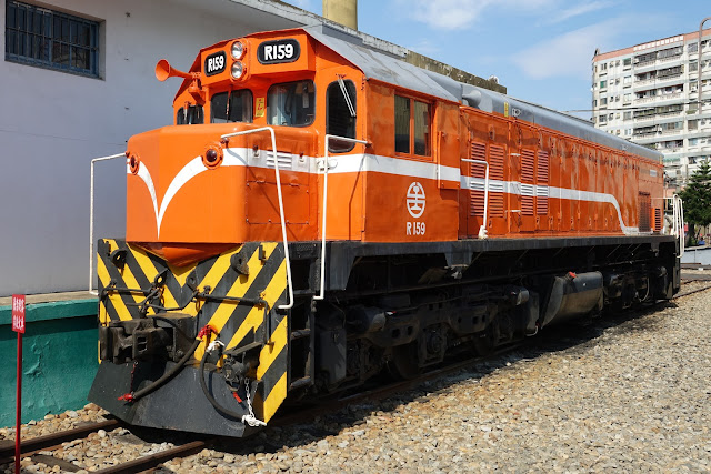 Blair's 鐵道攝影: R159柴電機車 / TRA R159 Diesel-electric Locomotive