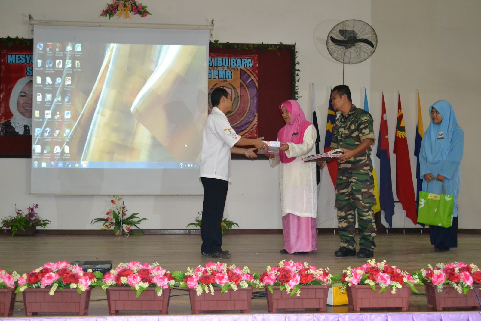 BLOG CgDEEN , KUALA ROMPIN. : PROGRAM RAKAN ALAM SEKITAR SMK ROMPIN.