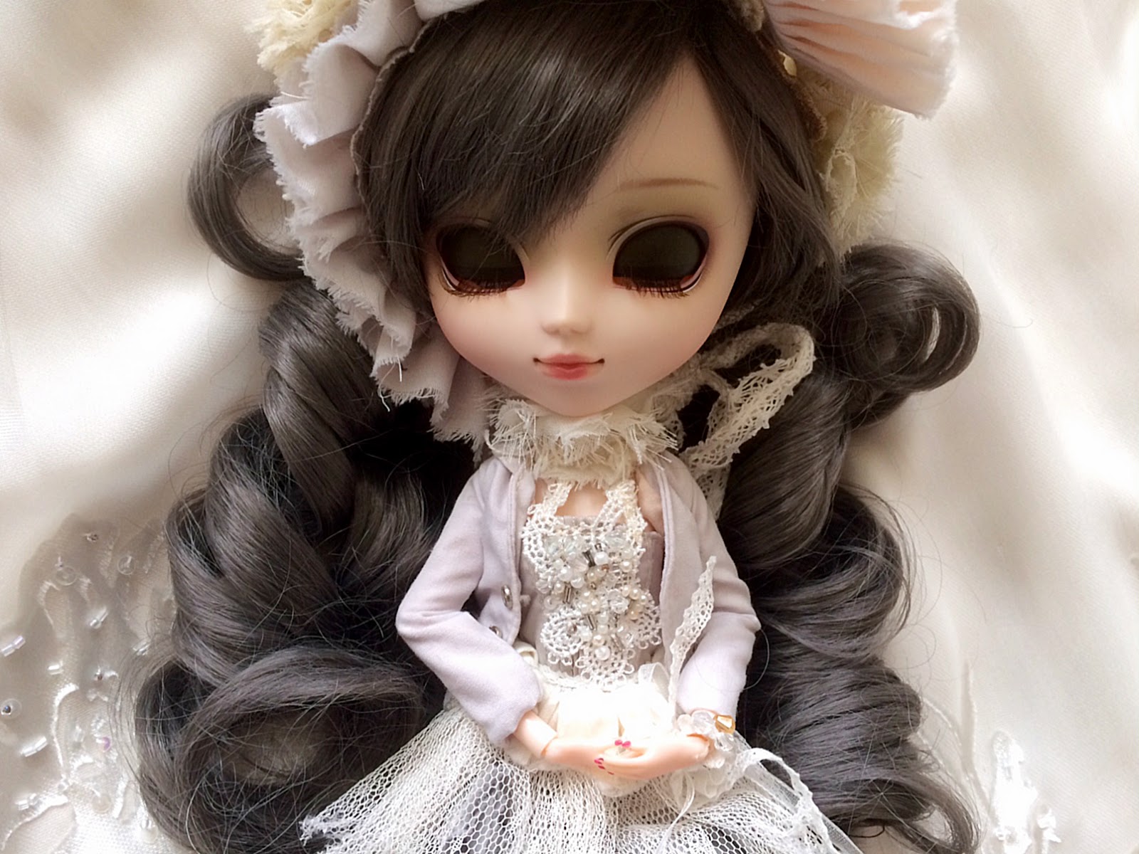 Posted by Unknown at 12:17 AM