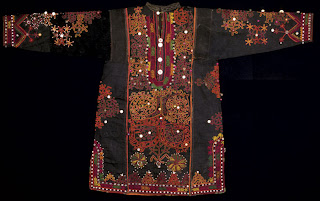 Paisley Curtain: Kuchi Jewelry