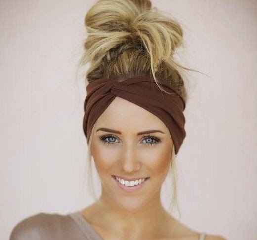 Model ikat rambut akan membuat anda tampil lebih cantik