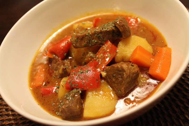 Kokkeillaan: Gulassi