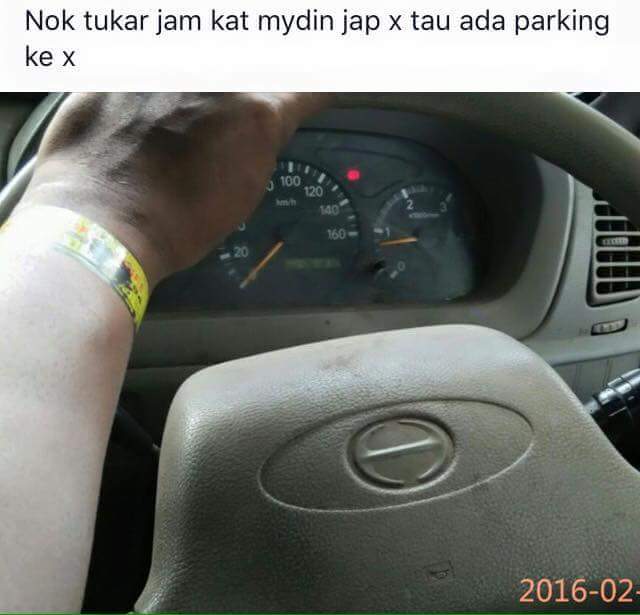 [GAMBAR VIRAL] Resit Mydin Dengan Stereng BMW - ERAZ FADLI