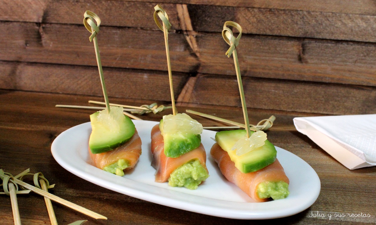 JULIA Y SUS RECETAS: Pincho de aguacate y salmón
