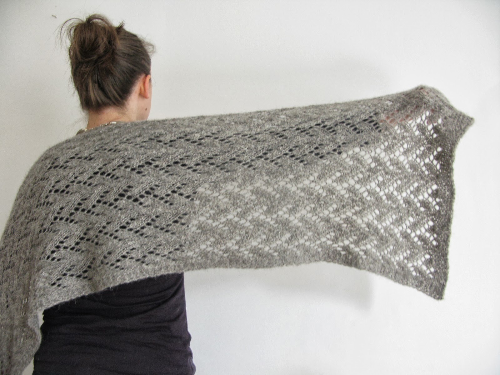 littletheorem: Felted Lace Wrap Pattern