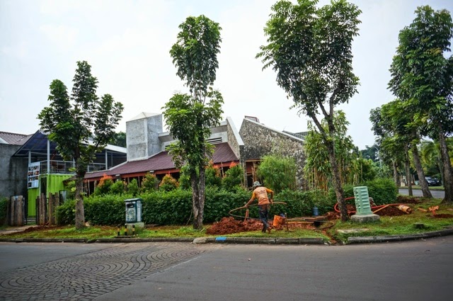 yu sing: rumah menara angin, bsd, tangerang.