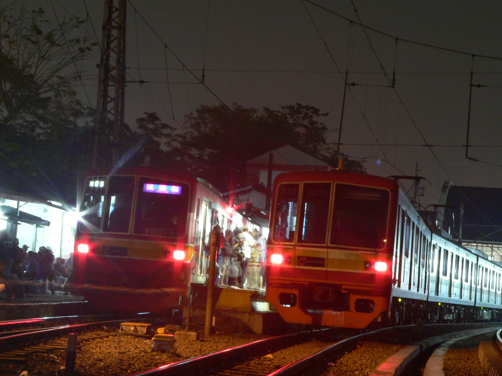 インドネシア鉄道ファン: さようなら Pakuan Express (1988 - 2011)