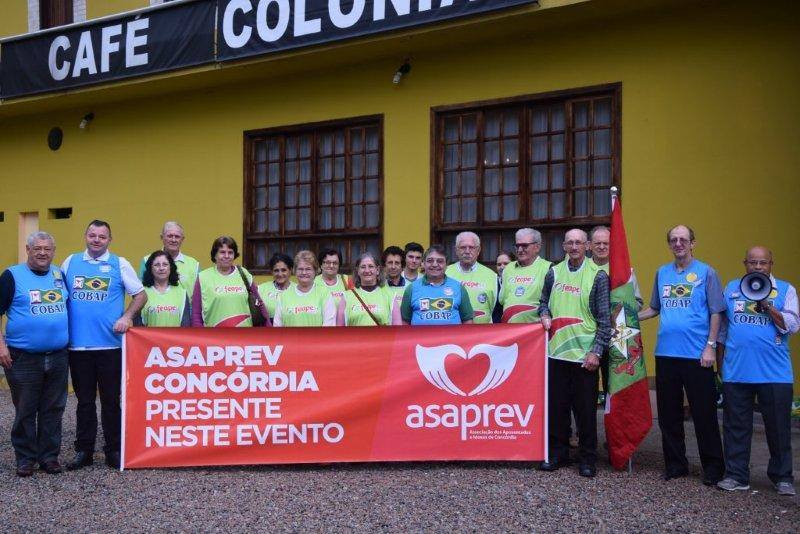 SINAP-MG : Protestos dos Aposentados em Nova Trento Santa Catarina ...