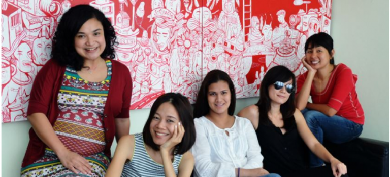 Pengacara 3R Kahwin Lesbian Di Australia?