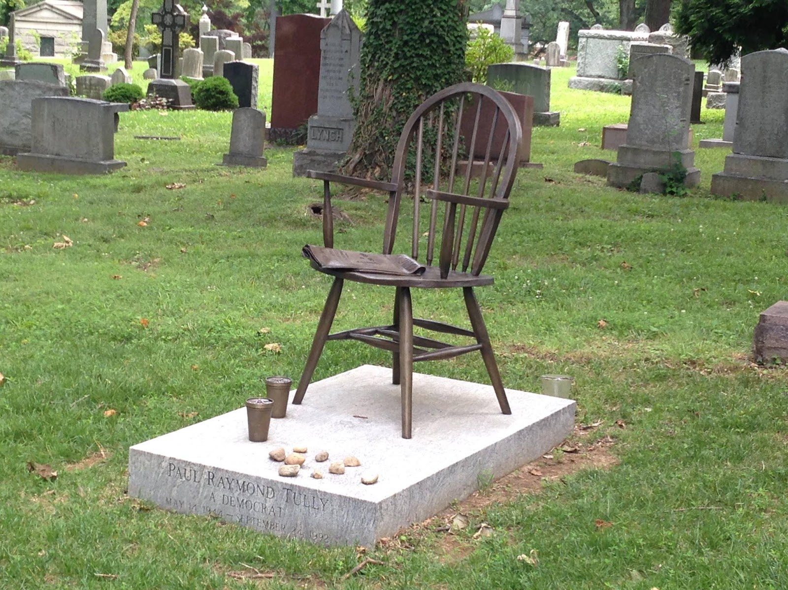 Goth Gardening ^o^: ...an empty chair sits in the cemetery...