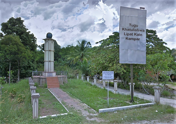 Tugu Khatulistiwa, Kampar Riau Titik Laluan Matahari - RiauMagz Tugu Khatulistiwa, Kampar Riau Titik Laluan Matahari - RiauMagz