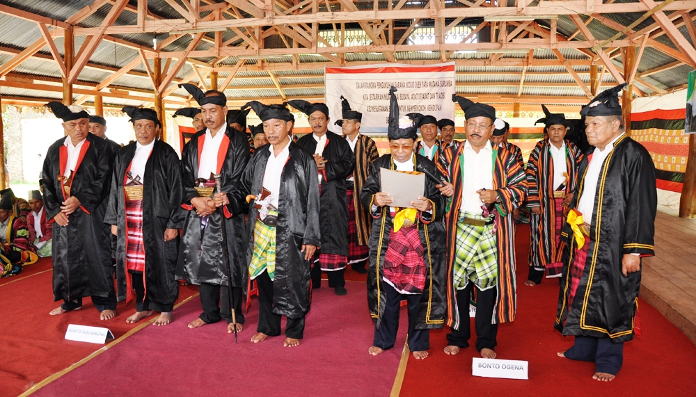 La Ode Muhammad Jafar Dinobatkan Sebagai Sultan Buton | Sultranews.com ...