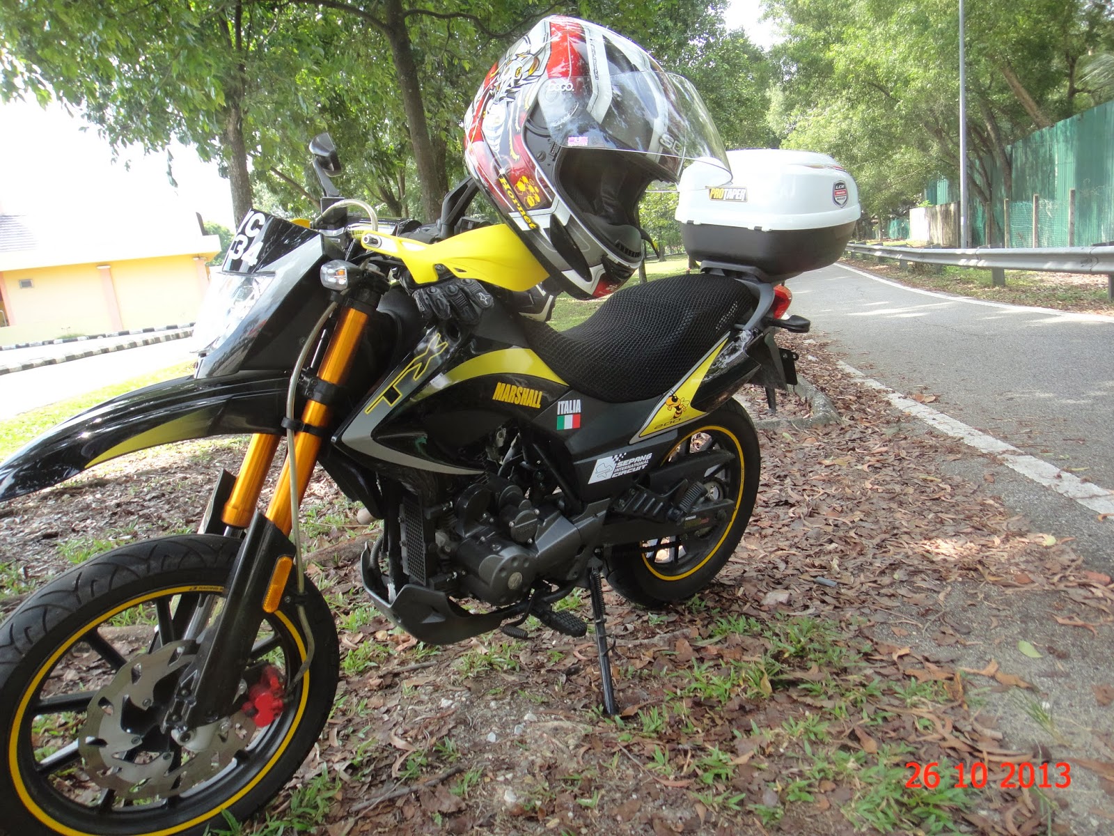 Experimental Farming: Shipping Benelli Keeway TX200 From Kuala Lumpur ...