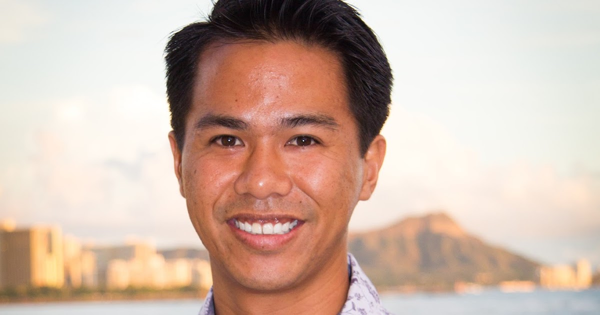 Kids' Book Review: 12 Curly Questions with blogger Justin Kam