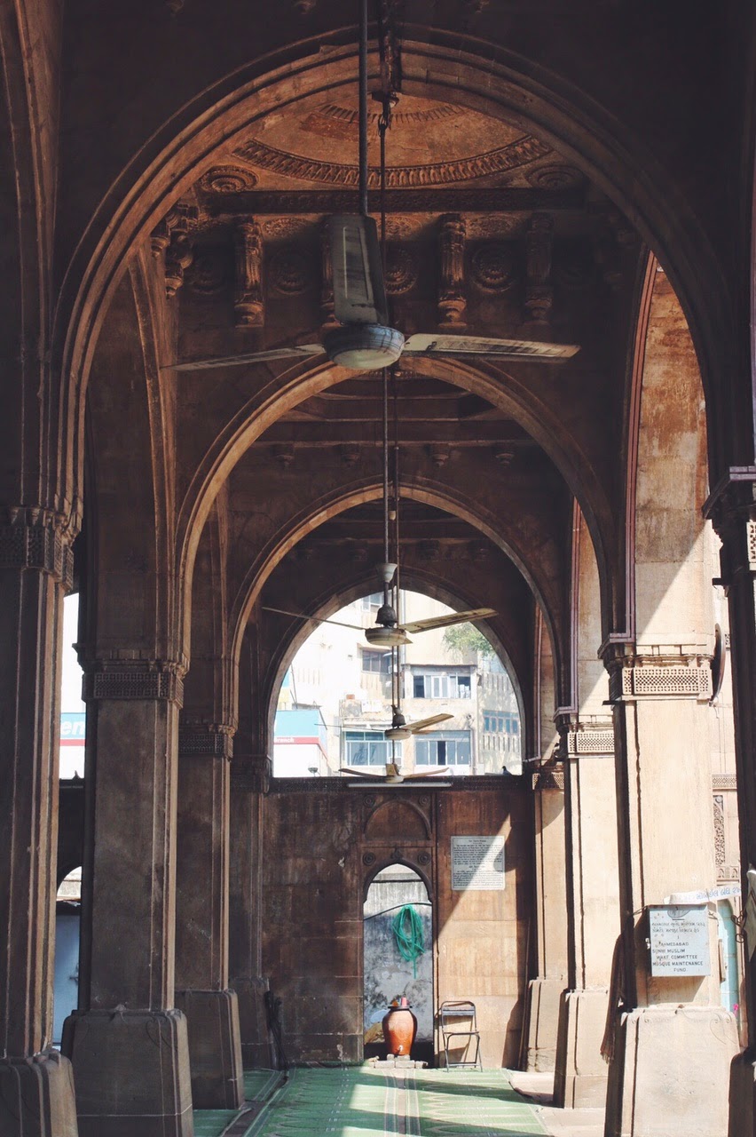 Sidi Saiyyed in Ahmedabad - the most beautiful mosque of the city!