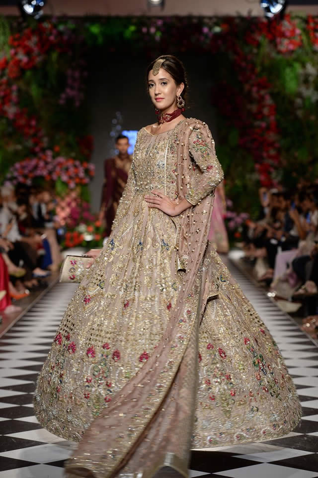 Pakistani Fabulous Noor Mahal Wedding Dresses 2018 By Nickie Nina