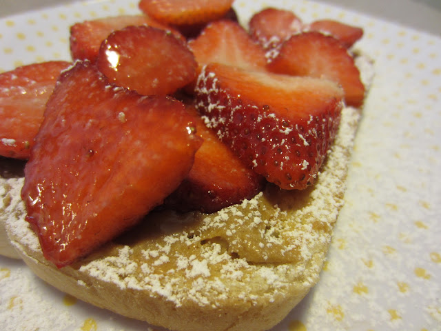 Peanut Butter and Strawberry Snack | Renee's Kitchen Adventures