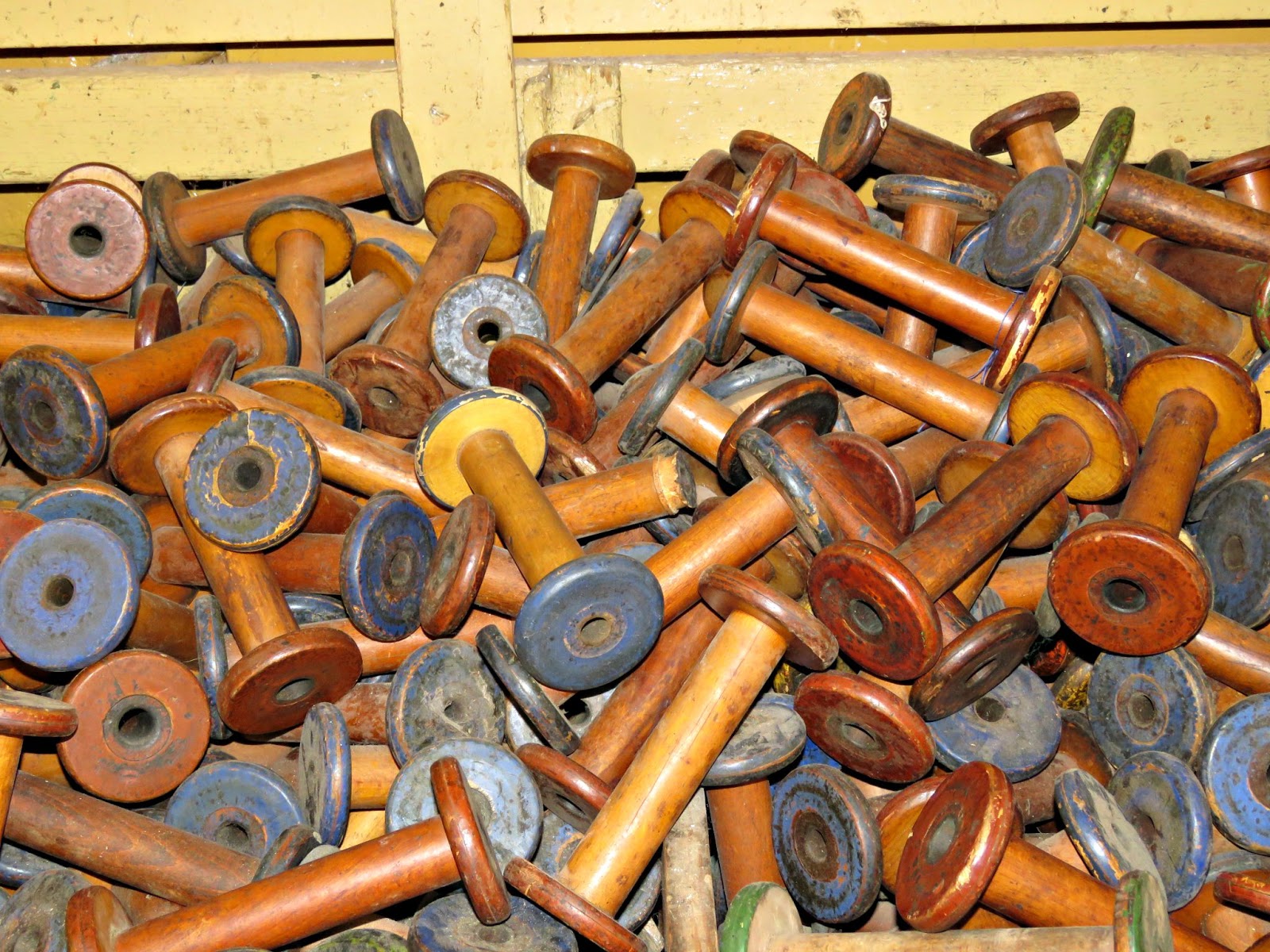 just saying ...: Coldharbour Mill: a little piece of knitting history ...