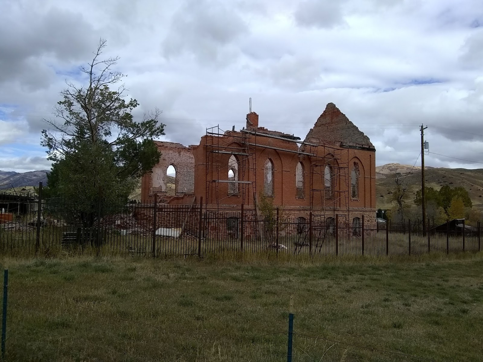 Historic LDS Architecture: Porterville Ward