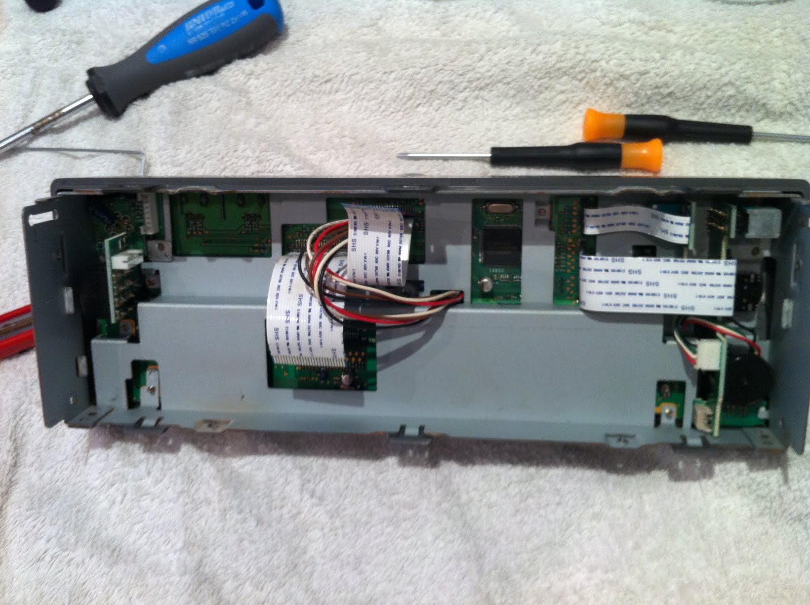 SV5BYR: TS-2000 new look....!!! ( how to make it with 6 Euros)