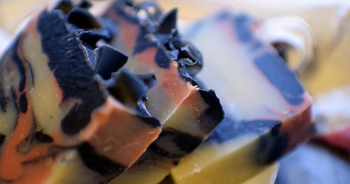 Simply Lora's Beauty: Soap For The Holidays