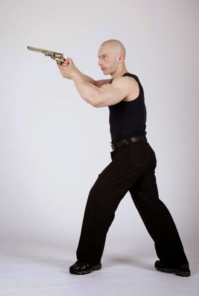 3D human referenses: Rafael Kneeling Pistol Poses