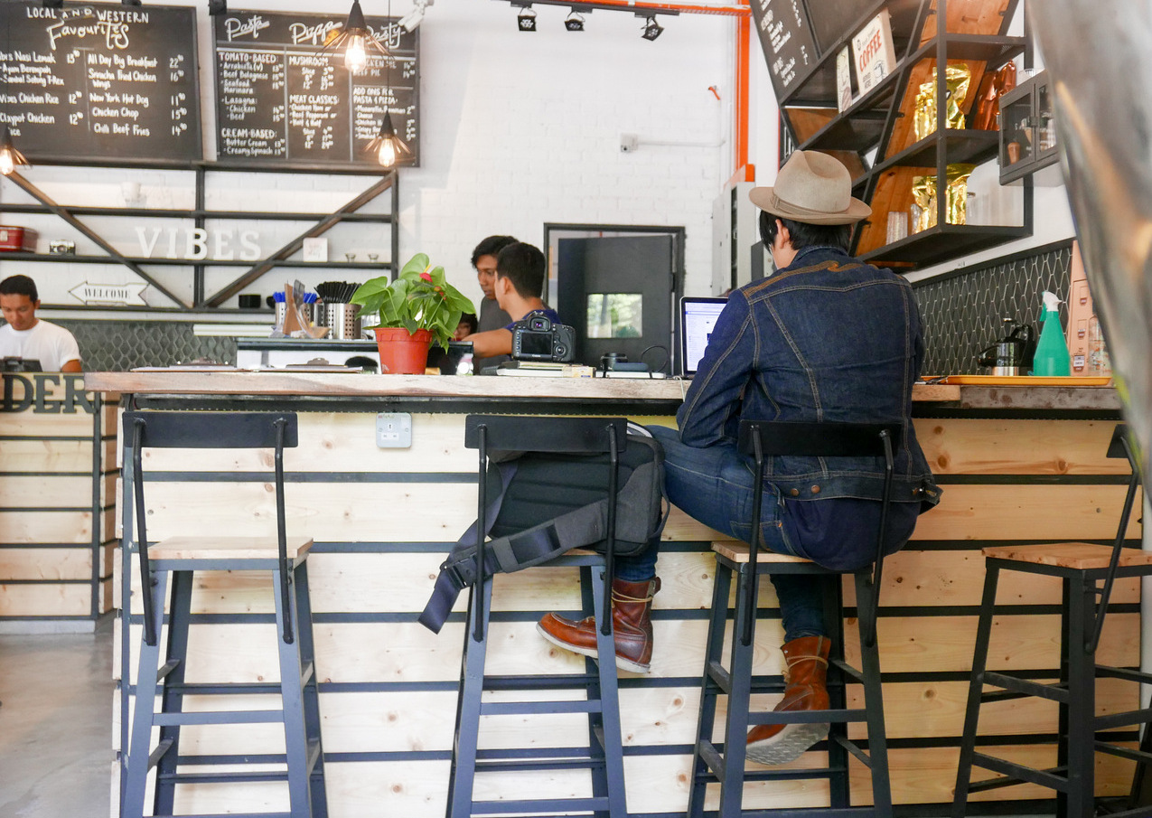 crowds including nasi lemak with sotong sambal rm13 90 butter cream ...