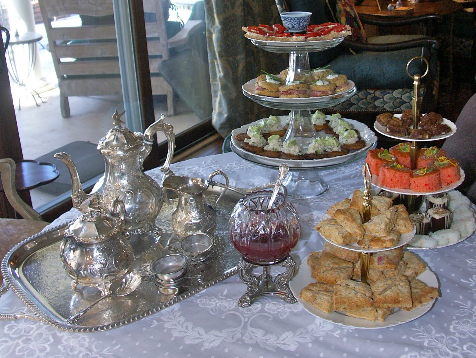 Queen Sparkle's Tea Party - Entertaining Women