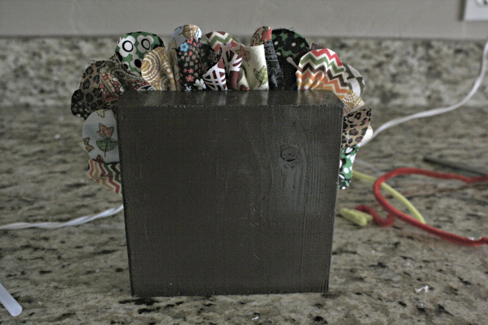 Tada's Kooky Kitchen: Thanksgiving Turkeys-- wooden block craft