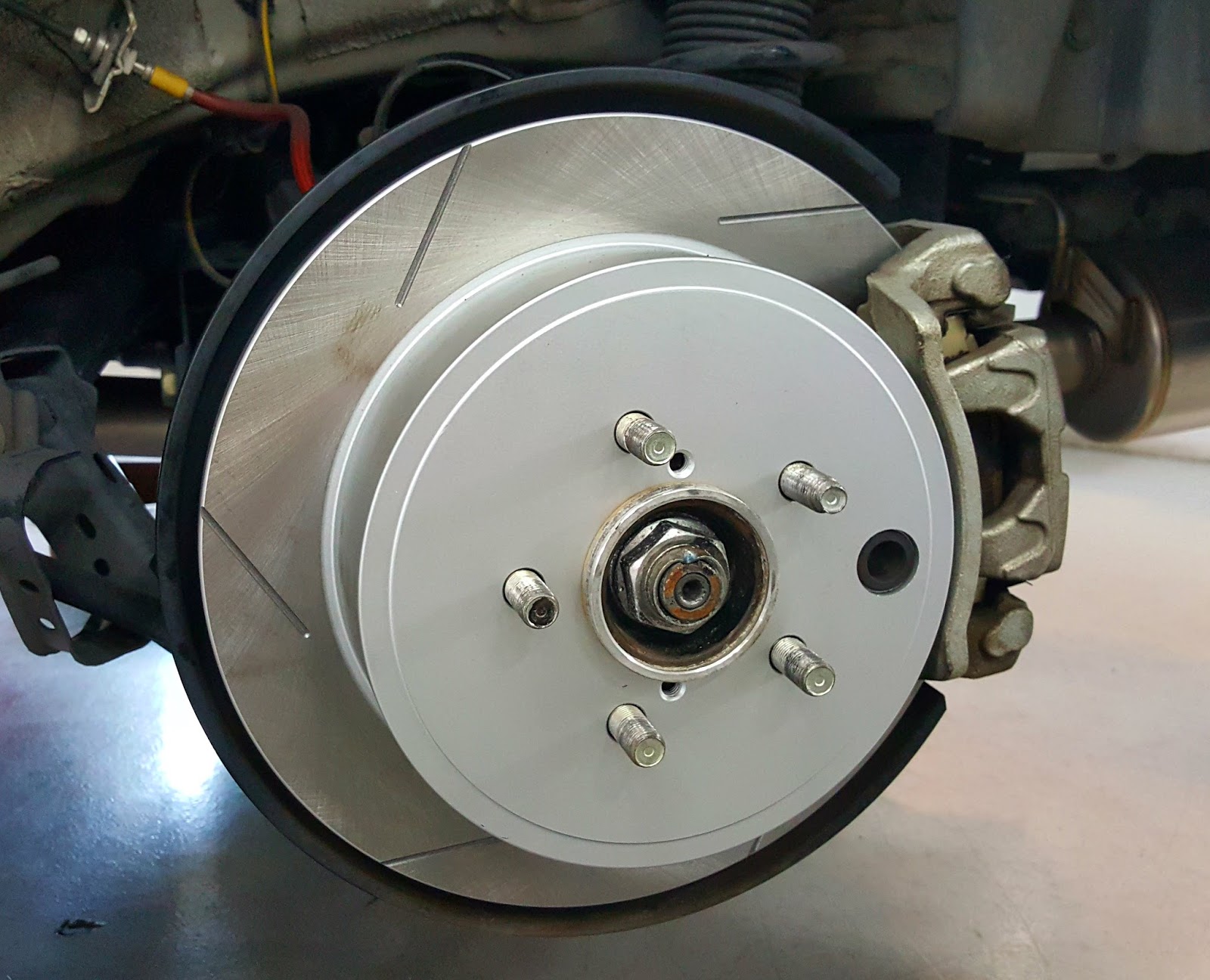 Dixcel SD Type Brake Disc and M Type Brake Pad Review