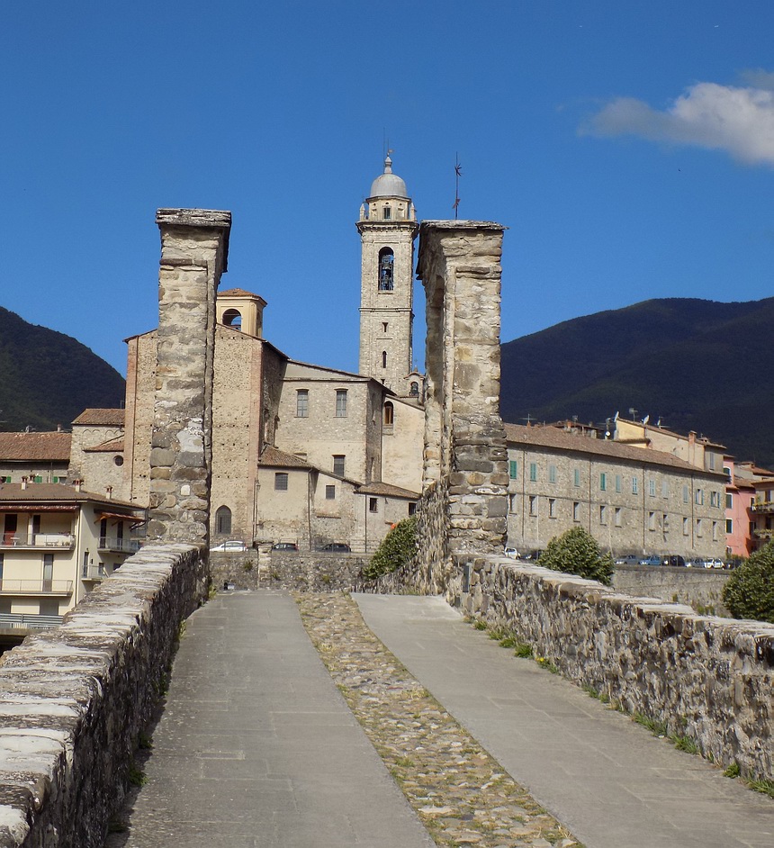 Fotografando...: Bobbio (PC): Ponte Gobbo