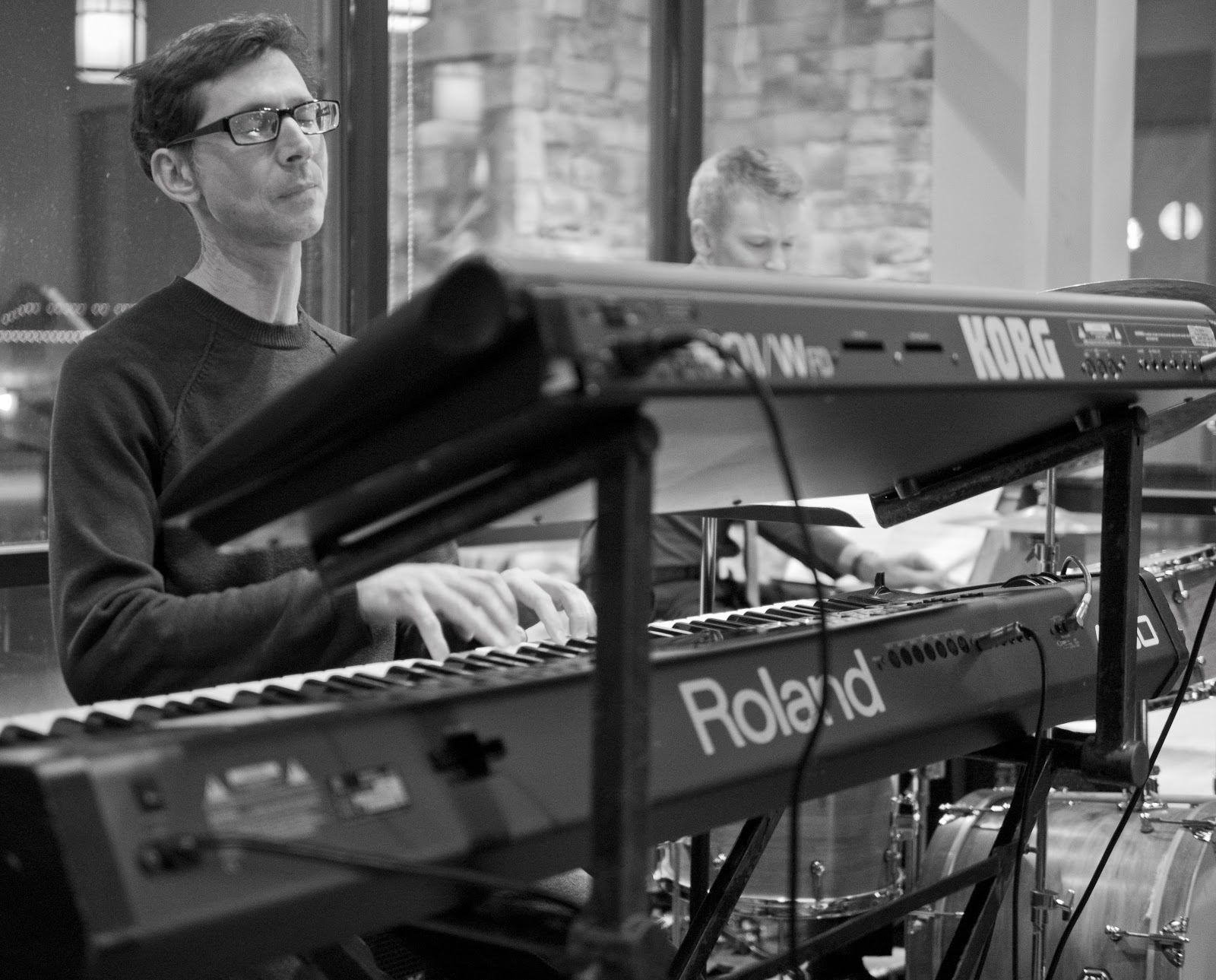 kcjazzlark: In Lieu of 1000 Words: Parallax at Take Five